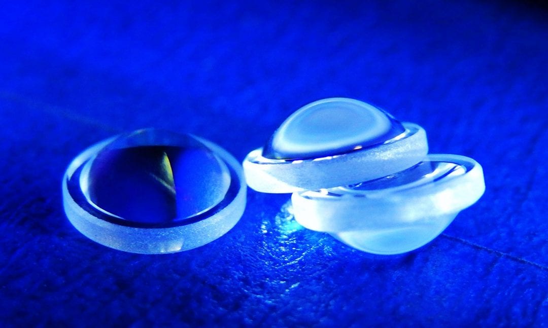 molded-optic-lens-bg | Archer Optx